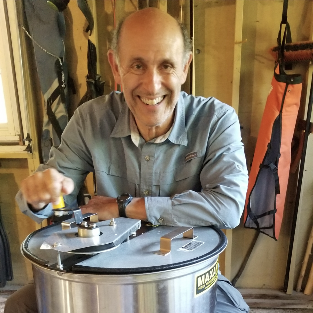 Chagigah Radio - Jewish Music, Humor and Schmoozing | WERS 88.9